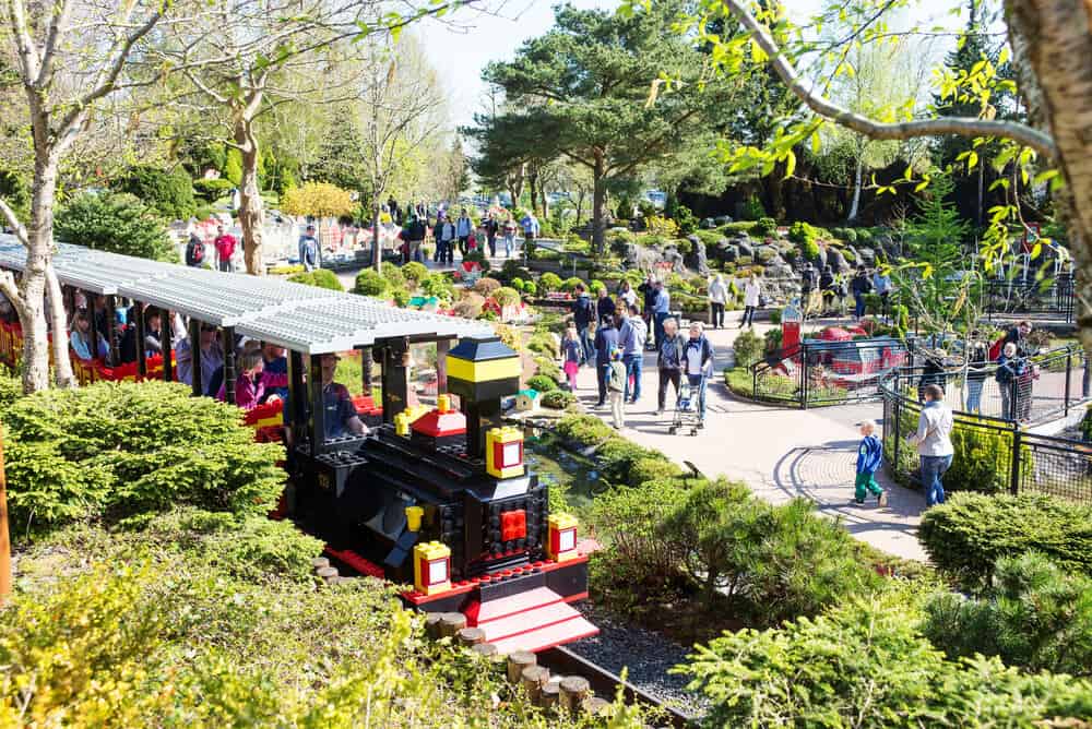 פארק לגולנד בילונד + מלון לגו לנד (The Legoland Billund Resort)